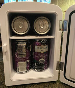 Retro mini fridge for your man cave or your office? - Retro Setup